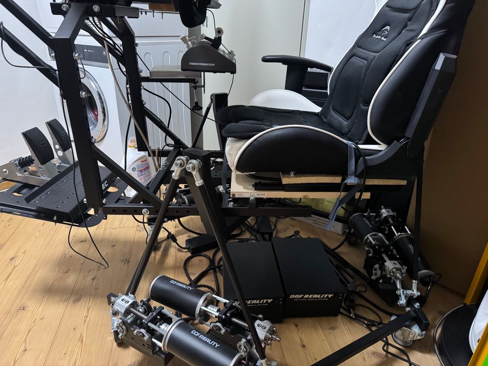 DOF Reality H6 Motion Simulator Plattform (Gebraucht) in St Moritz für ...