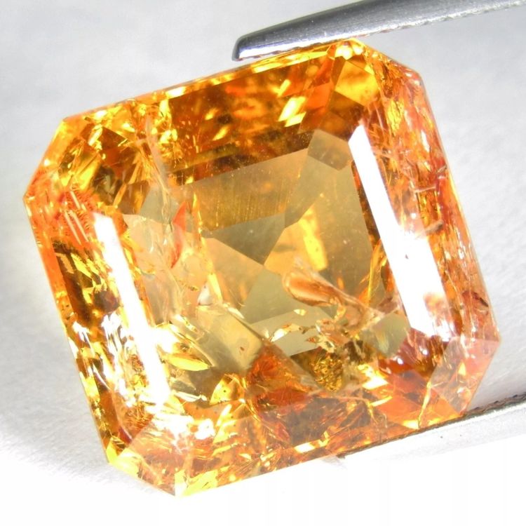 29.34 cts IMPERIAL TOPAZ TOPAS Edelstein mit Zertifikat (Neu (gemäss ...