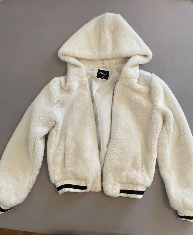 Teddyjacke Weiss New Yorker (Gebraucht) in Solothurn für CHF 9.8 – mit ...