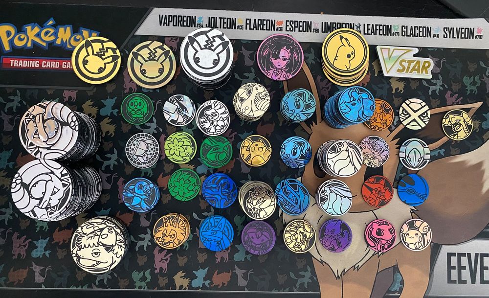 Pokemon Coins - Mew Mewtwo Lucario Pikachu Vulnona Rayquaza (Neu ...