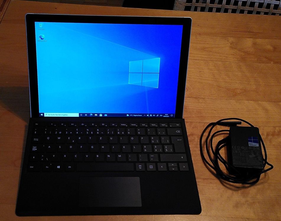 Microsoft Surface Pro I5/8/256 (5th Gen) | Kaufen auf Ricardo