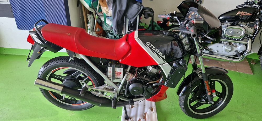 Gilera RV 125 Motorrad mit Ausweis (Gebraucht) in Baar für CHF 460 ...