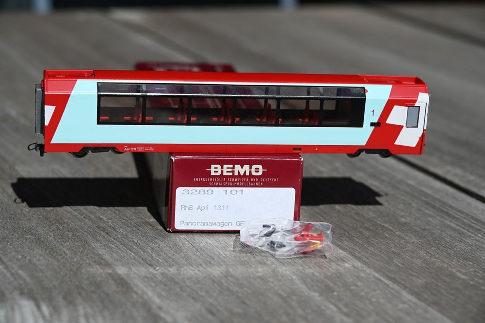 Verkaufe RhB Bemo H0m Glacier Express Panoramawagen Api 1311 | Kaufen auf Ricardo