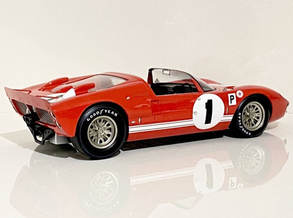 Ford GT40 X1 MKII Winner Sebring 66 Miles/Ruby 1:18 Spark | Kaufen auf ...