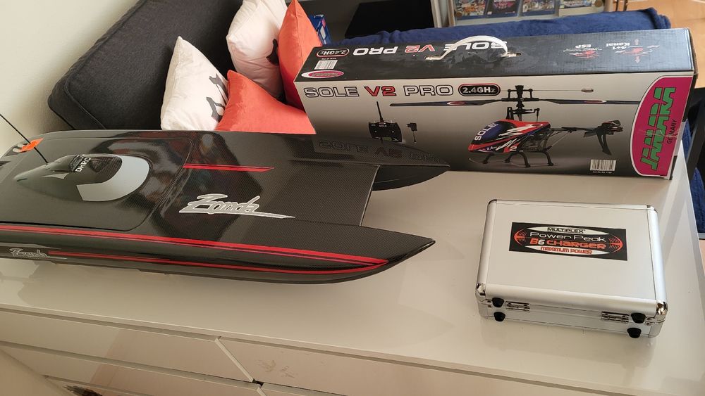 Tfl Zonda RC Speed Cat Boat (Neu (gemäss Beschreibung)) in Biel/Bienne ...