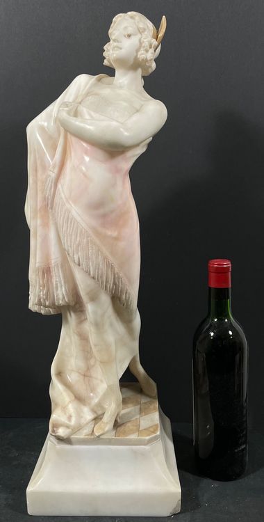 Grosse Marmor Skulptur einer Dame unleserlich Signiert (Gebraucht) in Root für CHF 1455 – mit ...