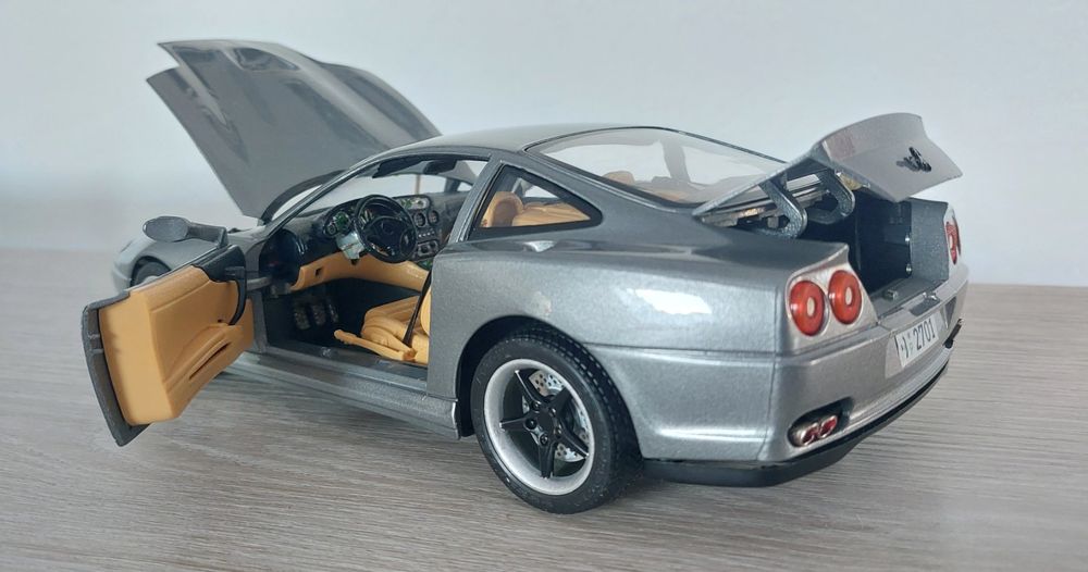 Ferrari Modelle 1:18 (5 Stück) (Gebraucht) in Mellingen für CHF 60 ...