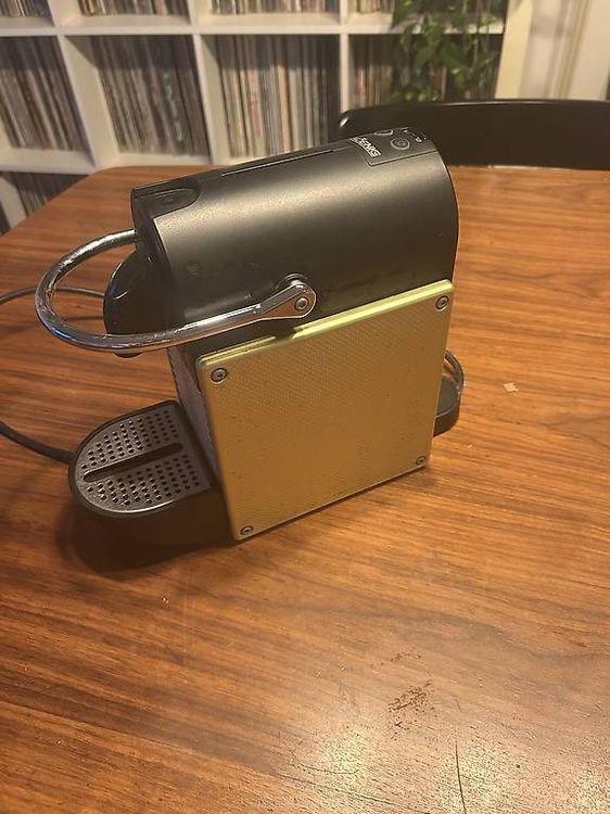 Machine à café Koenig - Nespresso (D'occasion) à Genève pour CHF 30 ...