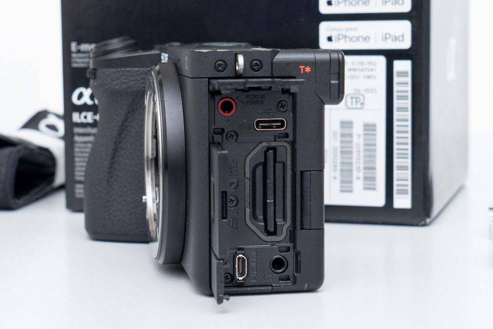 Top Sony Alpha 6700 A6700 & Sigma 18-50 F2.8 Kit (Gebraucht) in Basel ...