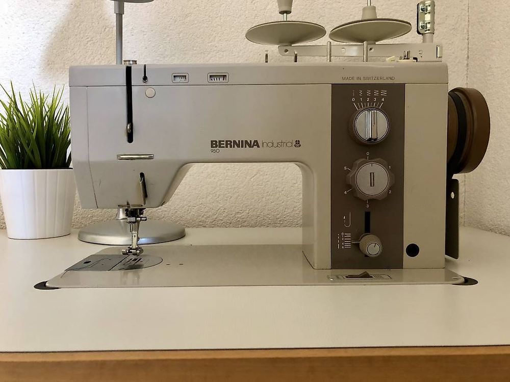 Bernina Industrie 950 (Gebraucht) in Belp für CHF 1200 – nur Abholung ...