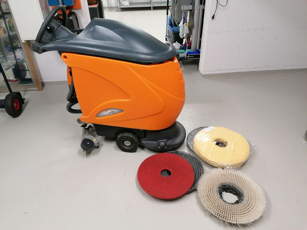 Scheuersaugmaschine Taski Swingo 755B | Kaufen auf Ricardo