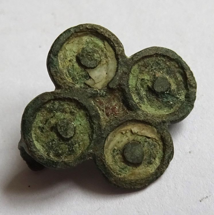 Roman bronze plate brooch (Gebraucht) in La Sarraz für CHF 29.9 – mit ...