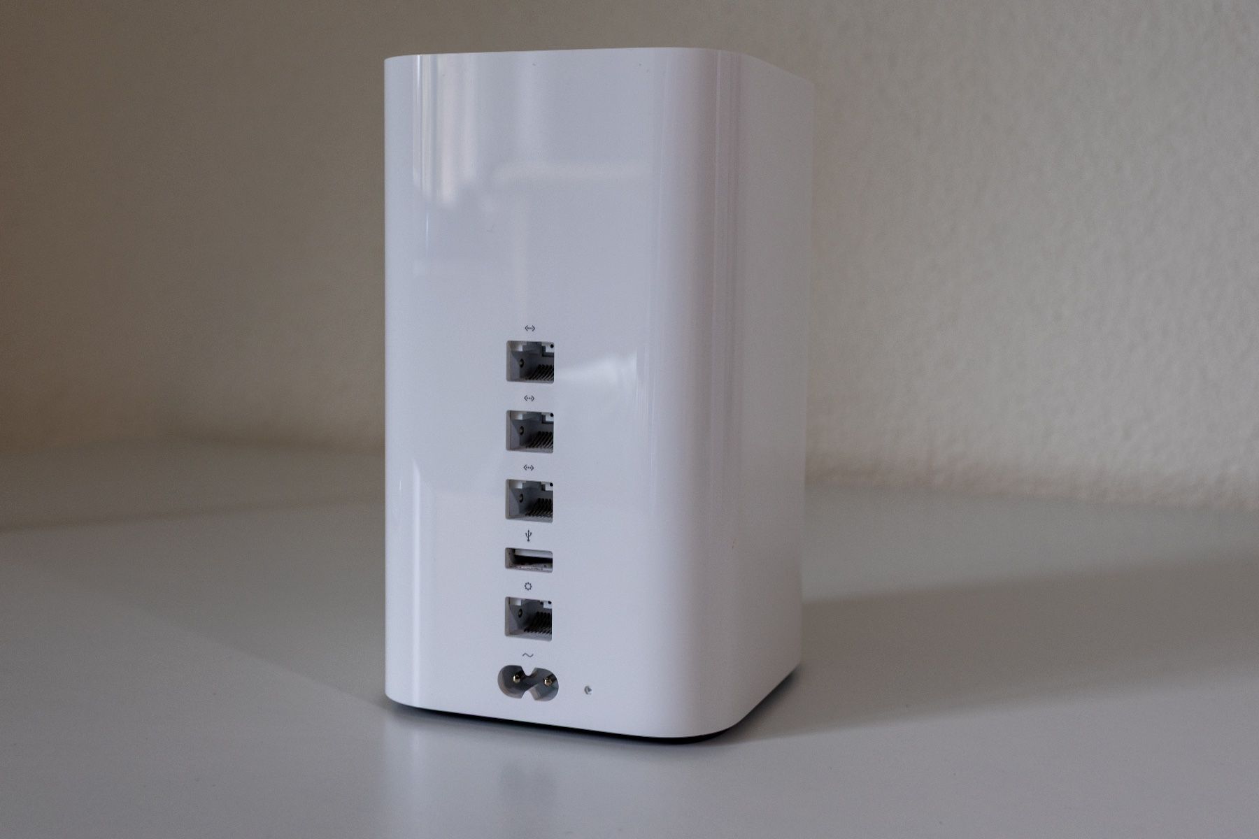 Apple AirPort Time Capsule 2TB (Gebraucht) in Adliswil für CHF 49 – mit ...