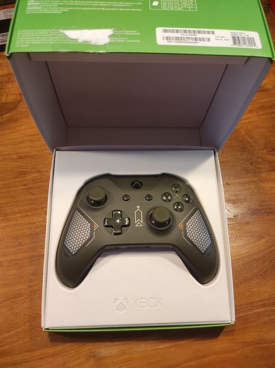 Combat Tech Xbox Wireless Controller | Kaufen auf Ricardo