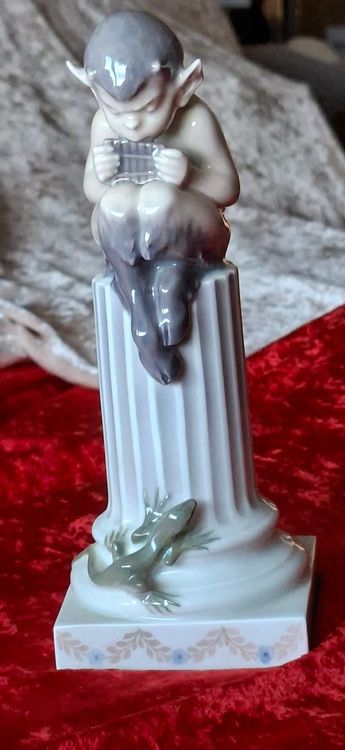 Alte ELFE mit der Panflöte Royal Copenhagen Vitrinen-Stück (Gebraucht ...