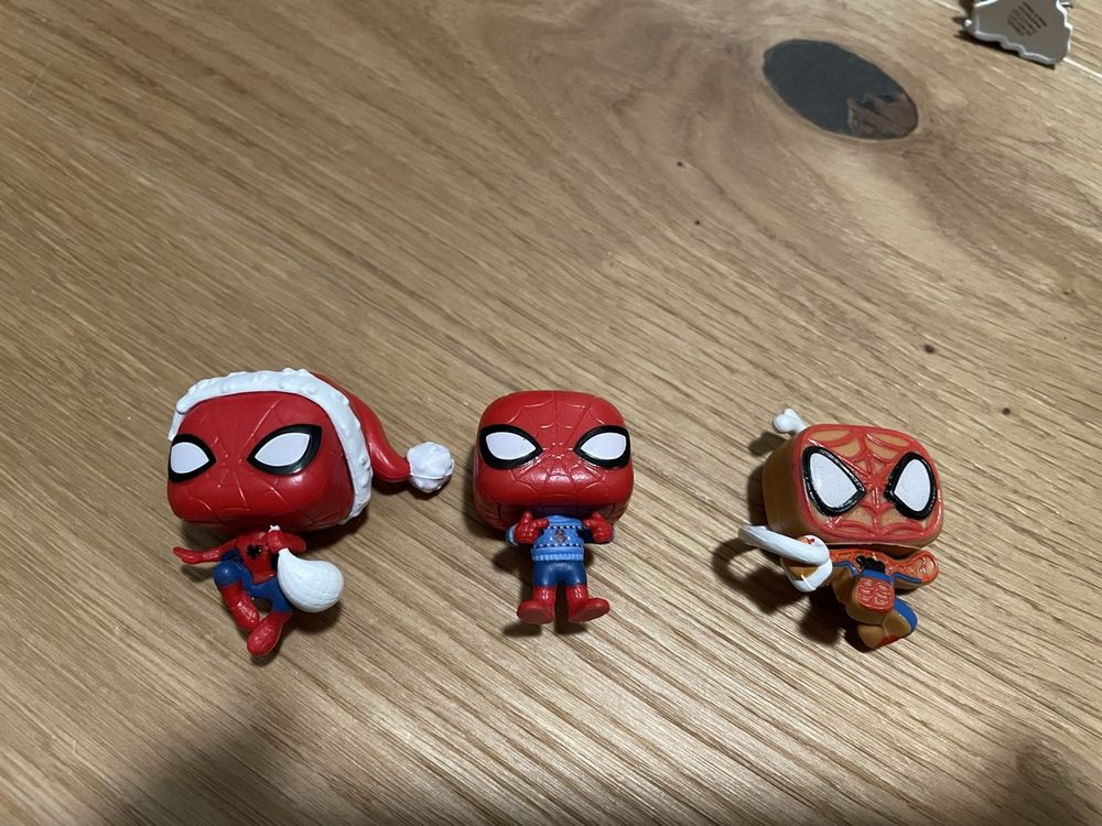 Funky Pop Marvel Mini Figuren Spiderman Weihnachten (Gebraucht) in ...