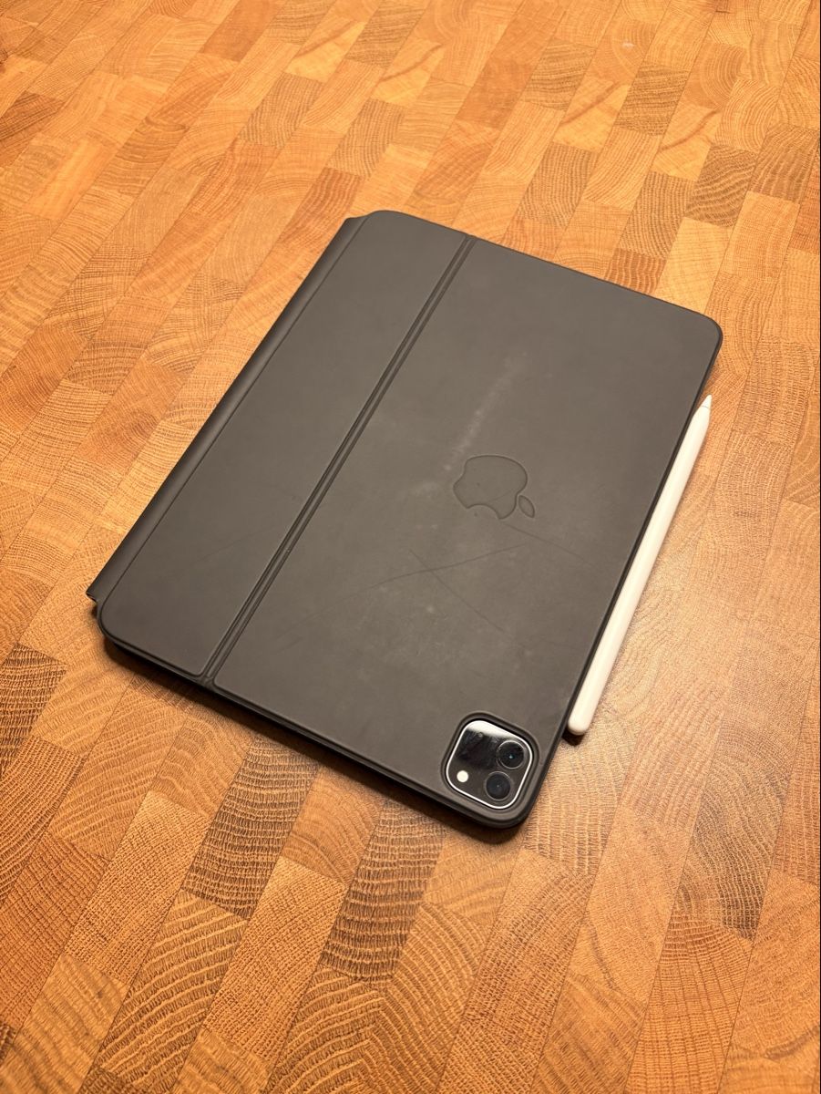 Apple iPad Pro 11" 3rd Gen - 512GB Magic Keyboard & Pencil (Gebraucht ...