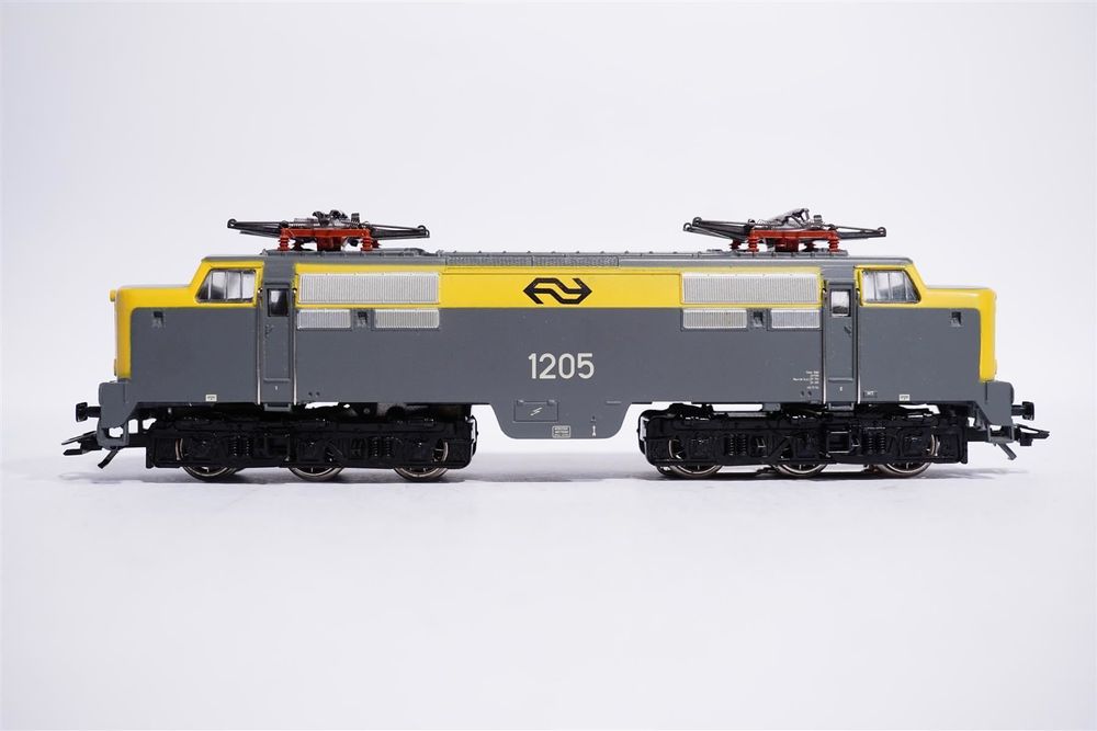 8∂ Märklin 3055 NS E-Lok 1205 graugelb | Kaufen auf Ricardo