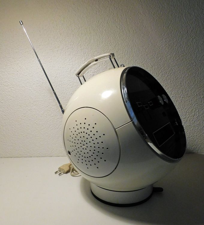 Designklassiker Weltron 2001 Space Ball 8 Track (Gebraucht) in für CHF ...