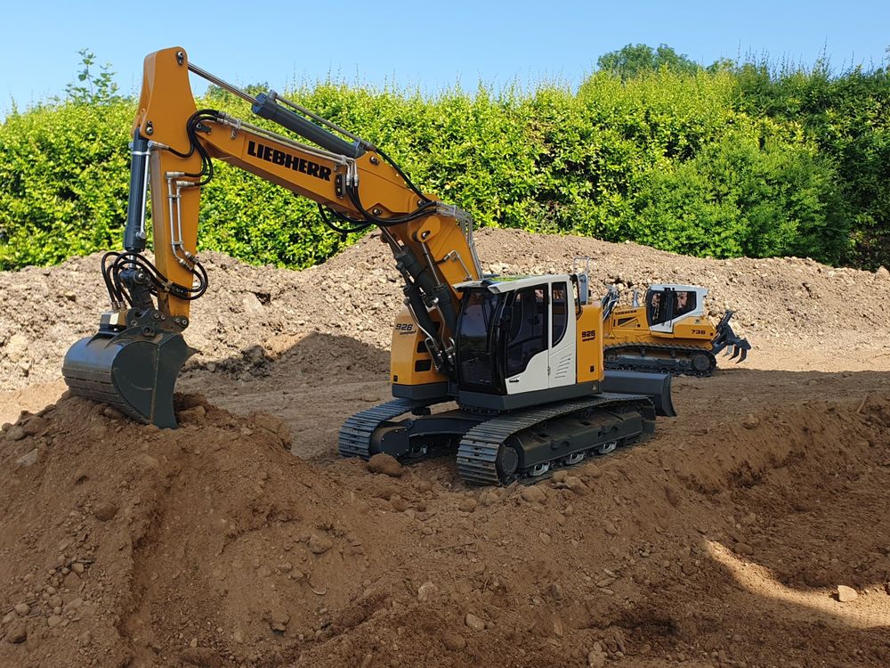 RC Liebherr 926 Compact (Neu (gemäss Beschreibung)) in Hochwald für CHF 5555 – nur Abholung auf ...