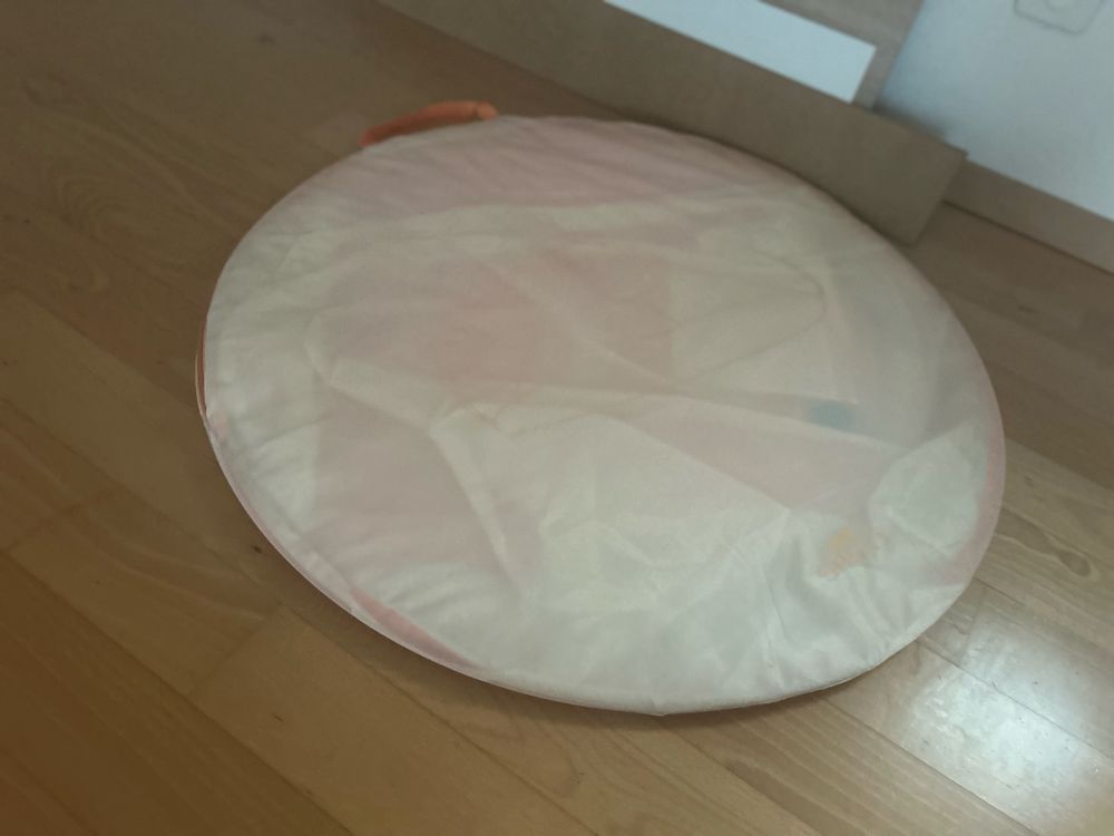 Neuer, unbenutzter Pop-Up-Strandschirm, ideal für den Sommer (Neu ...