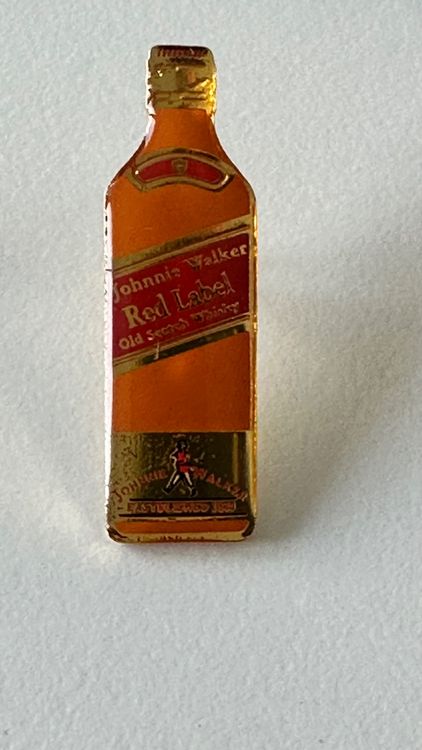 Red Label Whiskey Pin | Kaufen auf Ricardo