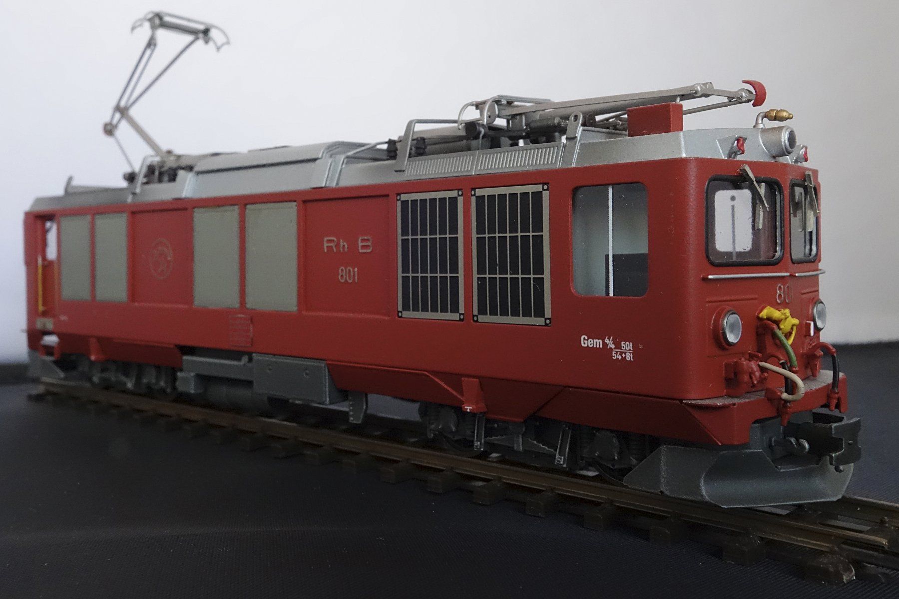 Ferro-Suisse Zweikraftlokomotive Gem 4/4 801 RhB H0m DC (Neu (gemäss ...