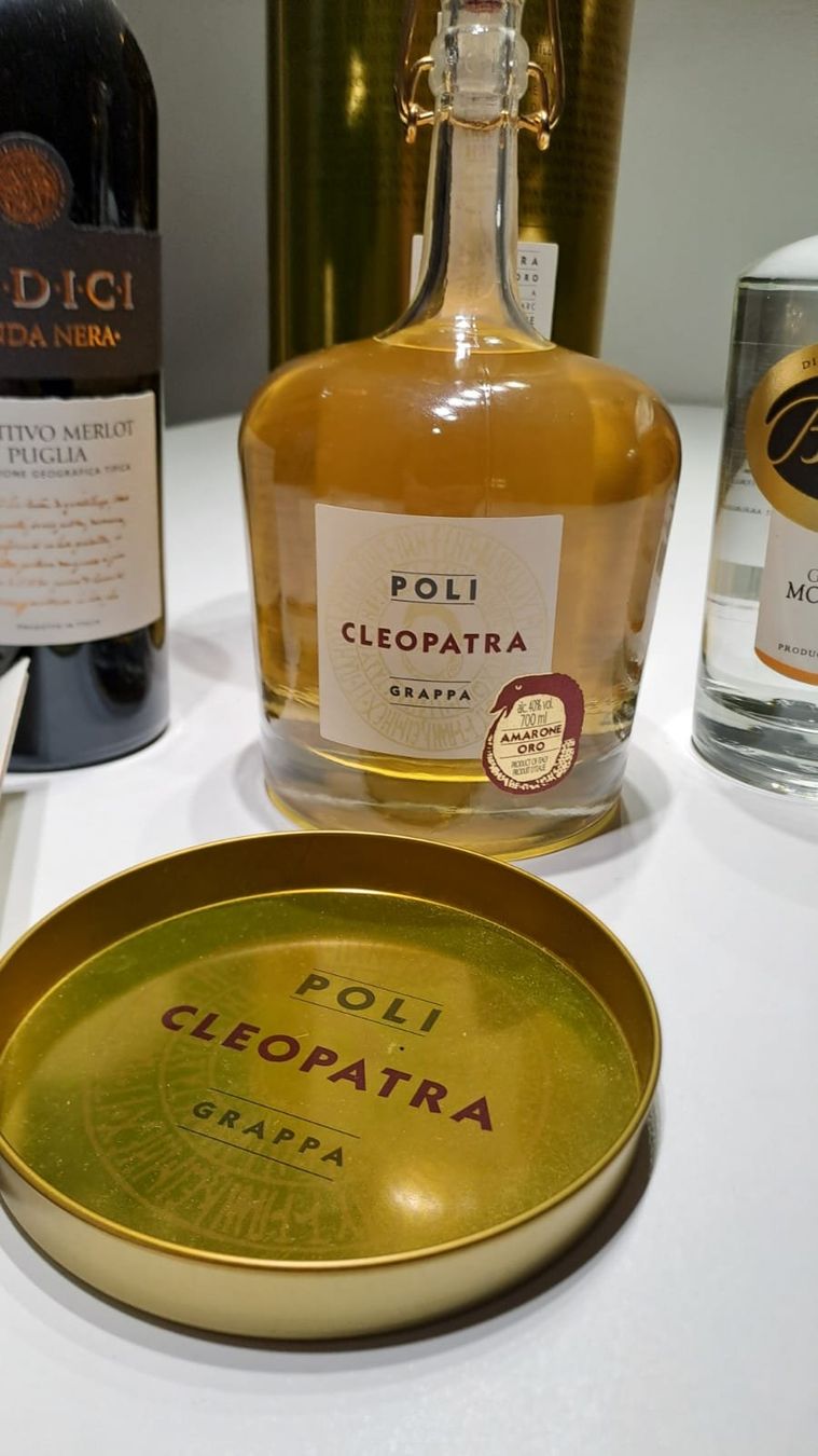 Grappa & Rotwein – kleines Genuss-Set Ab 1.- (Gebraucht) in ...