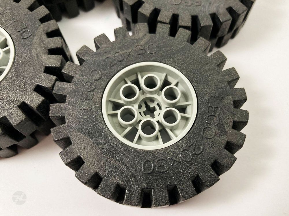 Lego 20x30 Reifen Pneu 4x Set Technic Wheel 4266 / 4267 (Gebraucht) in ...