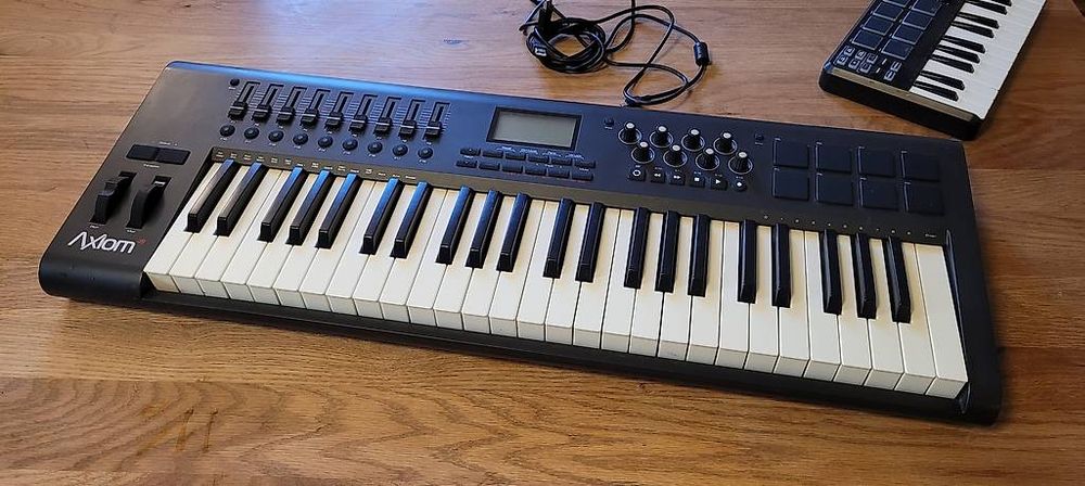 Keyboard M-Audio Axiom 49 midi (D'occasion) à Grand-Lancy pour CHF 50 ...