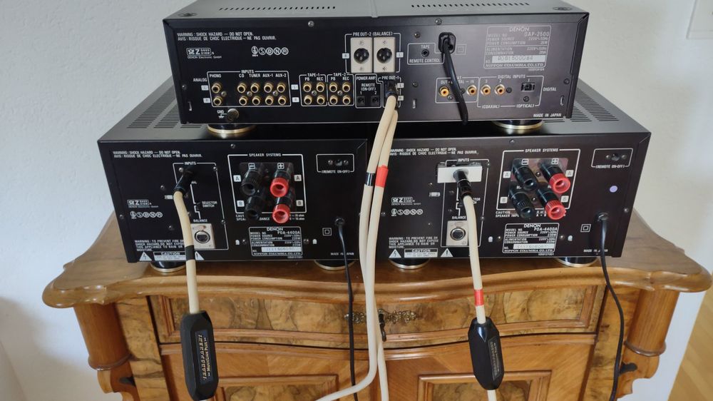 Denon DAP-2500 Preamp. + 2 POA 4400A power amp. (Gebraucht) in ...
