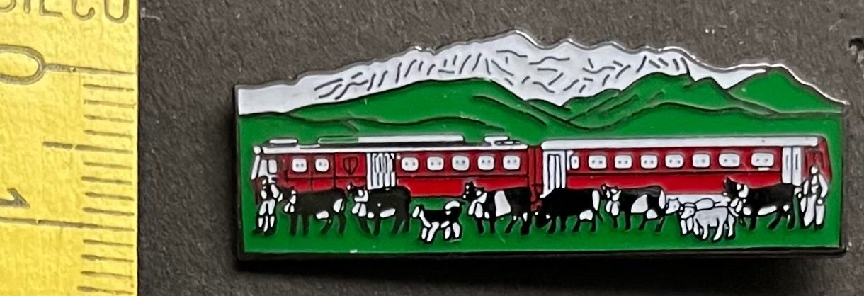 Schweizer Bahn mit Kühen und Senn/ Pin (Gebraucht) in Wabern für CHF 2. ...