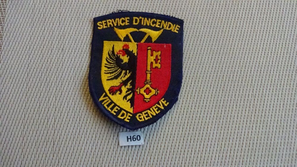 ECUSSONS POMPIERS GENEVE (Gebraucht) in Les Avanchets für CHF 6 – mit ...