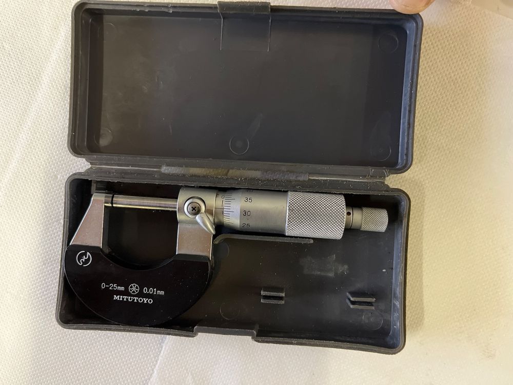 Micrometer Mitutoyo 0-25mm (Gebraucht) in Unterterzen für CHF 60 – mit Lieferung auf Ricardo kaufen