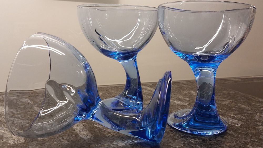 3 BORMIOLI ROCCO BLUE Jerba GLASS GOBLET CURVED vintage | Kaufen auf ...