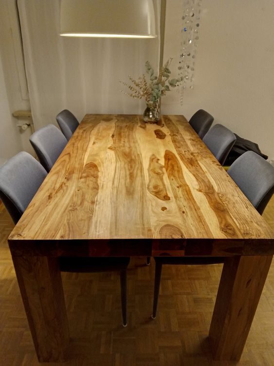 Massiver Holztisch | Kaufen auf Ricardo
