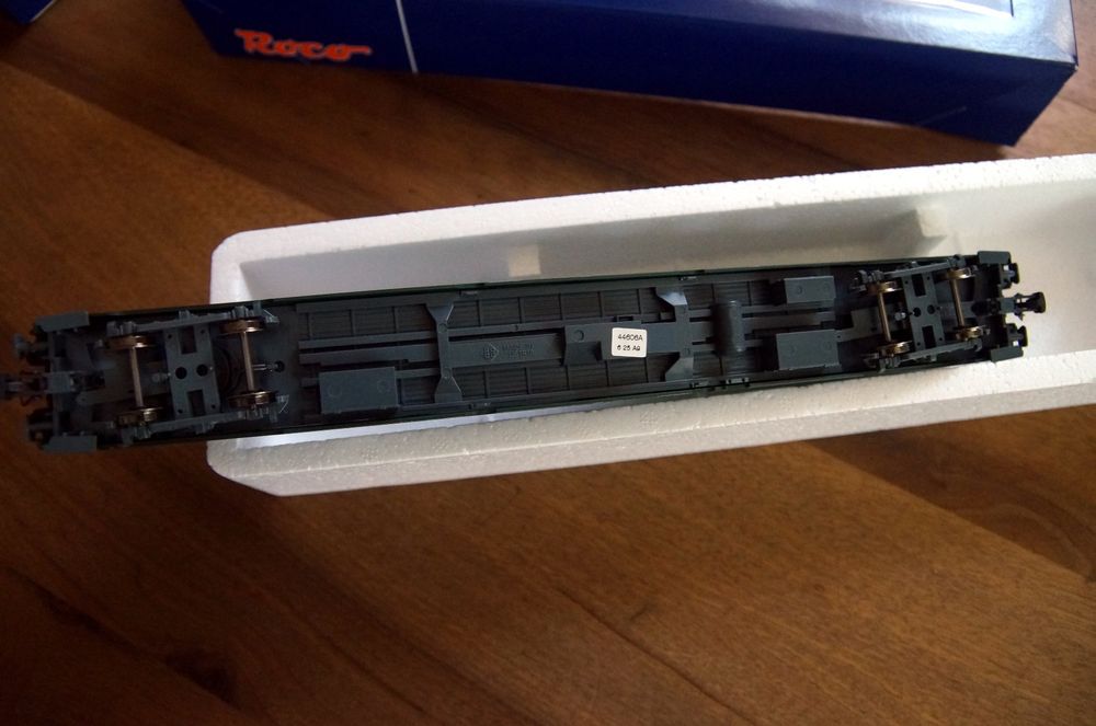 Roco 44603/44606 - SNCF Personenwagen-Set (Neu und originalverpackt) in ...