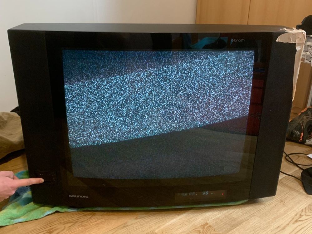 Röhrenfernseher CRT TV Grundig (Gebraucht) in Bern für CHF 40 – nur ...
