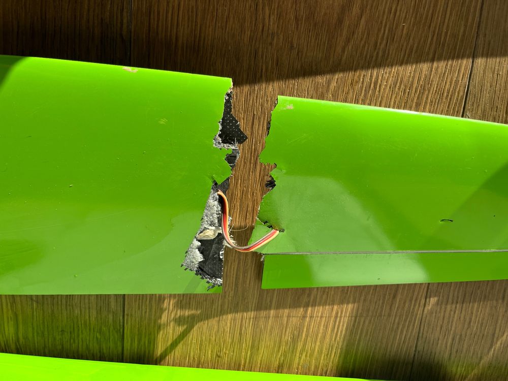 Viper F5D Von Stratair Showflugmodell (Defekt) in für CHF 210 – nur ...