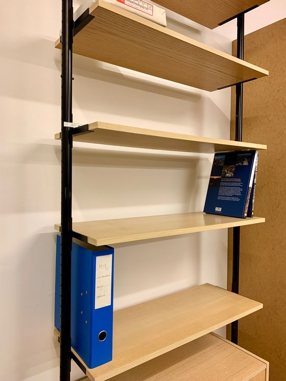 Teleskop Regal mit Unterbau 70er Jahre (Gebraucht) in Othmarsingen für CHF 990 – nur Abholung ...