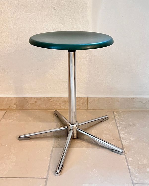 Vintage Industriehocker mit grüner Sitzfläche | Kaufen auf Ricardo