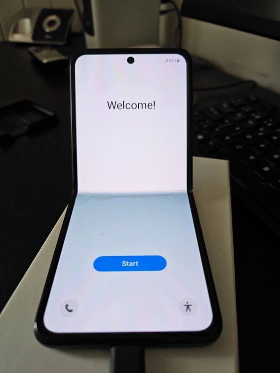 Samsung Galaxy ZFlip 3 - 256 GB (Defekt) in Chambésy für CHF 188 – mit ...