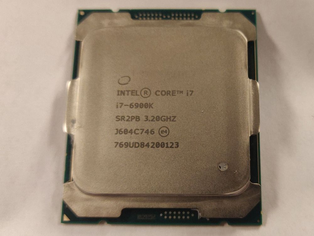 Intel Core i7-6900K (Gebraucht) in Toffen für CHF 200 – mit Lieferung ...