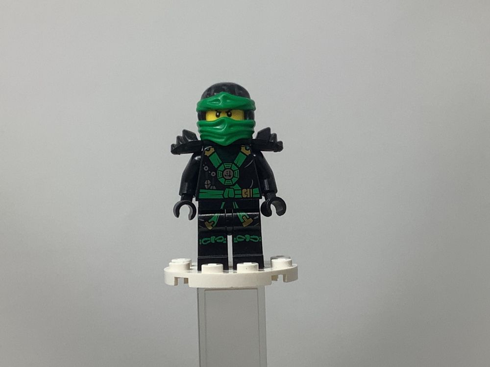 LEGO Ninjago Lloyd (Possession) Minifigur (Neu (gemäss Beschreibung ...
