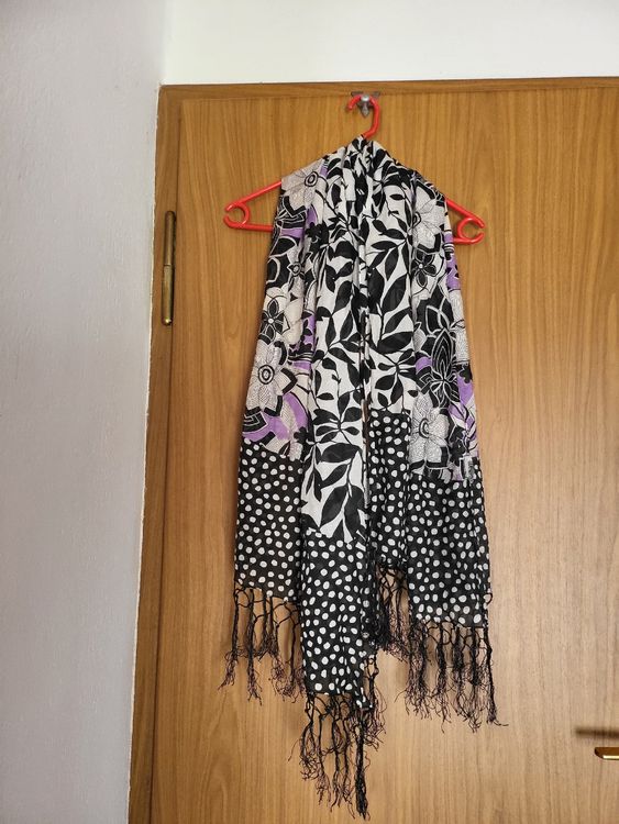 Foulard Gerry Weber élégant, violet ,noir et blanc (D'occasion) à ...
