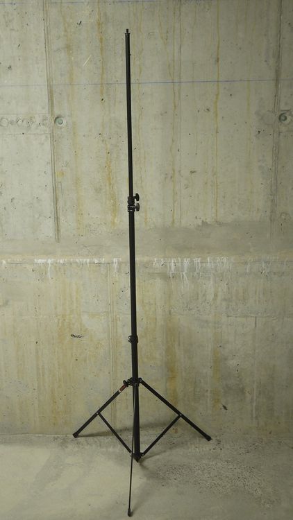 Multiblitz Lichtstativ / trépied Flash Studio Vintage 3/8 (Gebraucht) in Egg b. Zürich für CHF ...