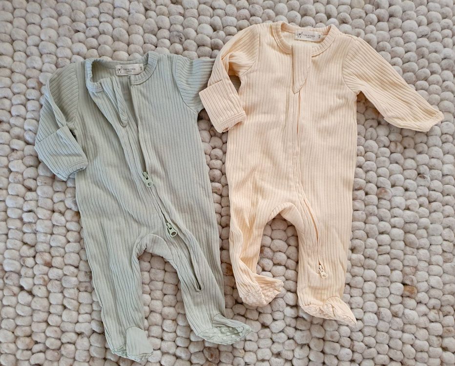 Newborn baby pyjamas - TINY ALPACA - NEW | Kaufen auf Ricardo