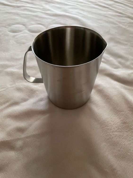 Messbecher aus Metall (Gebraucht) in Zürich für CHF 1 – mit Lieferung ...