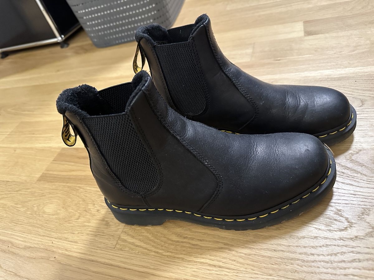 Dr. Martens Chelsea Boots, Gr. 42, Schwarz, Winterfest! (Gebraucht) in ...
