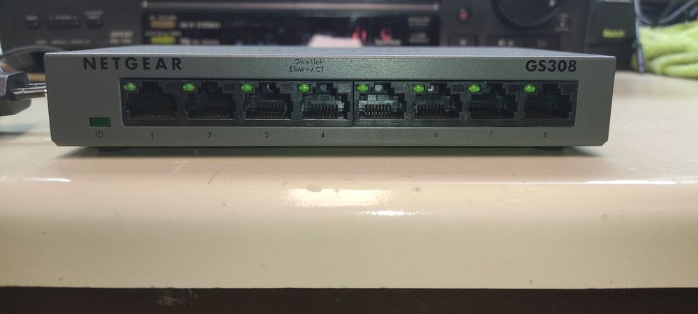 Netgear GS308v2 8 Port Gigabit Switch (Gebraucht) in Lostorf für CHF 6 ...